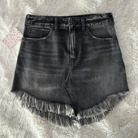 Free People | Skirts | Nwt We The Free Maverick Frayed Hem Black Denim ...